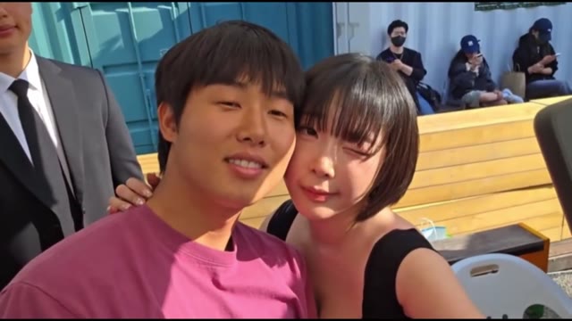 강인경 팬서비스 수준 - 인기글 | 이토랜드